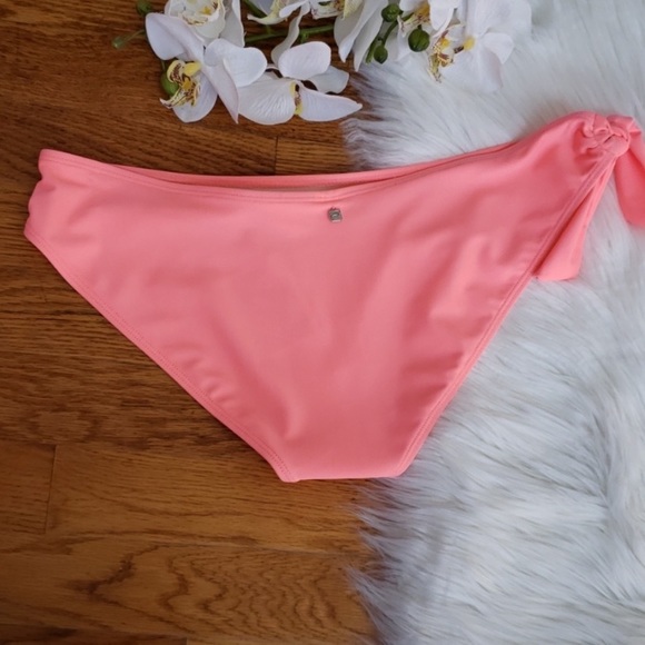 Fabletics | Swim | Fabletics Luna Bikini Bottom | Poshmark